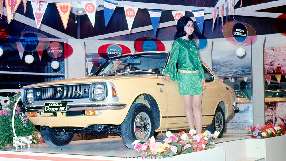 ย้อนอดีตดูพริตตี้สาวเปิดตัวโตโยต้า KE20 บอกเลยเฟี้ยวฟ้าวมากเมื่อ 45 ปี ...