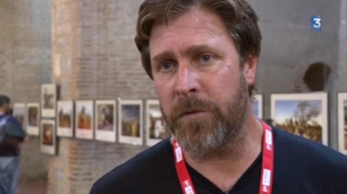 ช็อตสะเทือนใจ "แรดดำ" ถูกตัดนอ นอนตายอนาถ พิชิตรางวัลภาพถ่ายสัตว์ป่า ...