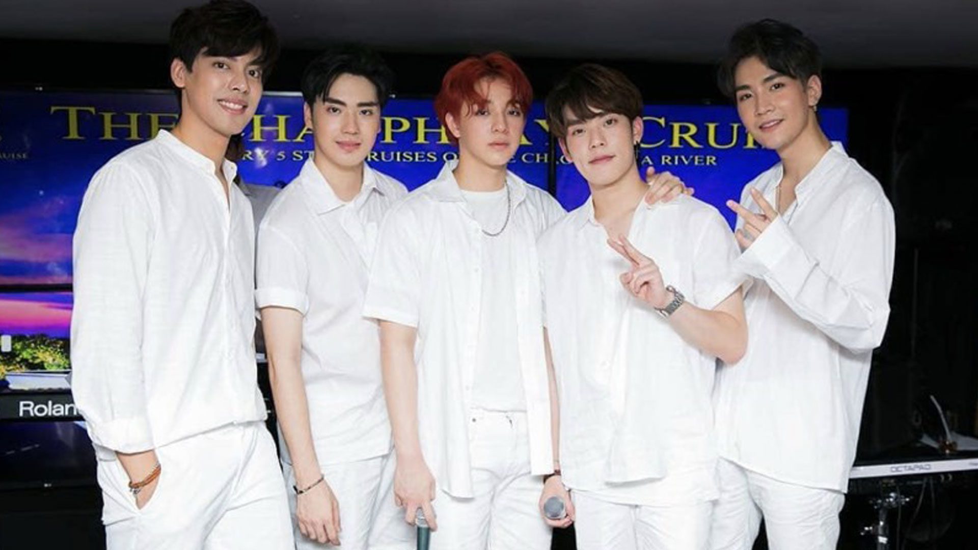 วู้ดดี้ทอล์ก กับคำถามชวนมโน "ใครในวง SBFIVE เป้าใหญ่จนซิปแตก"