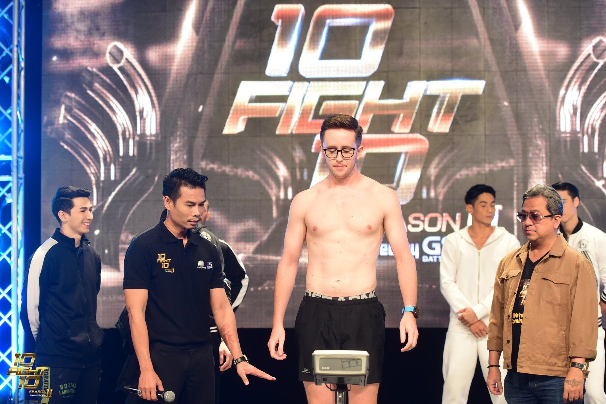มีน็อกบนสังเวียนจริง! 10Fight10 คู่ 8 ธันน์ ธนากร VS เนท เทียบกันชัดๆ ก่อนชก