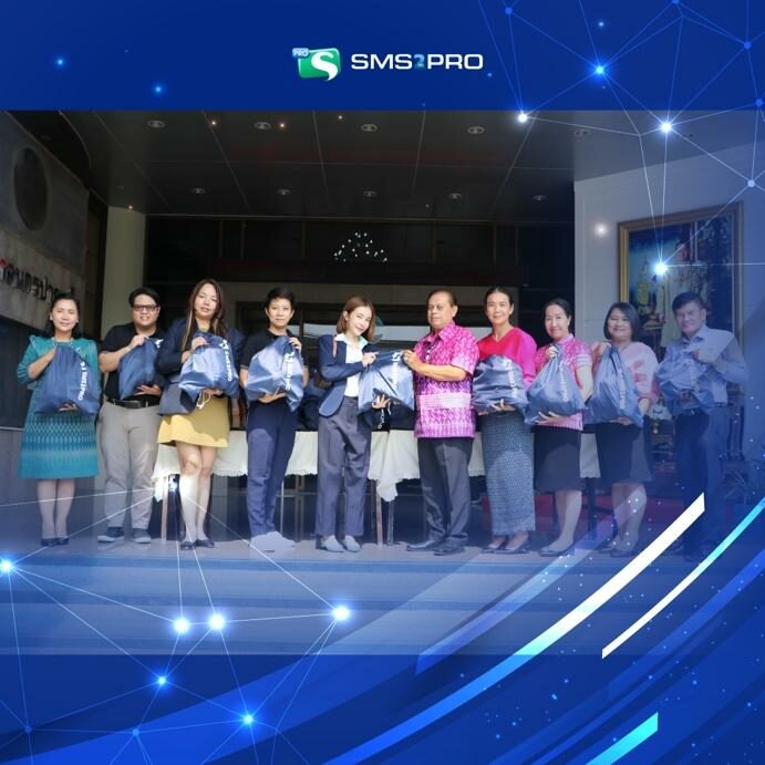 SMS2PRO ร่วมบริจาคถุงยังชีพบรรเทาทุกข์ผู้ประสบภัยน้ำท่วม - ข่าวสด
