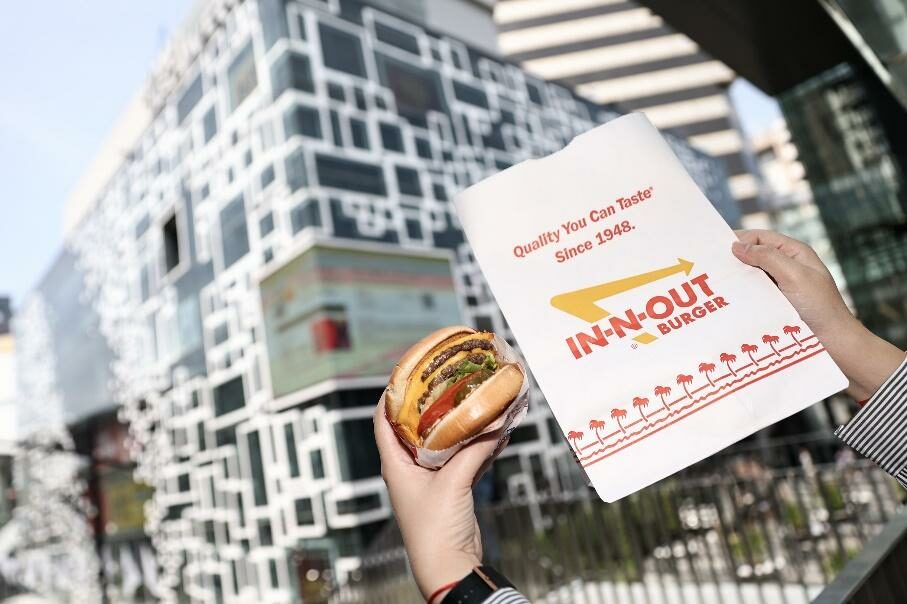 IN-N-OUT Burger เปิดบริการในแบบเอ็กซ์คลูซีฟ ที่ สยามดิสคัฟเวอรี่ สร้าง ...