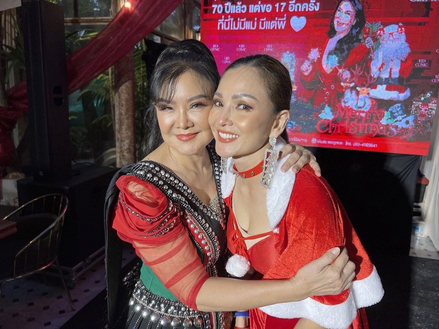 หยุดสวยไม่ได้! บานเย็น รากแก่น อวดหน้าใหม่ สวยมั่นใจ กระชากวัย 70 แค่ตัวเลข