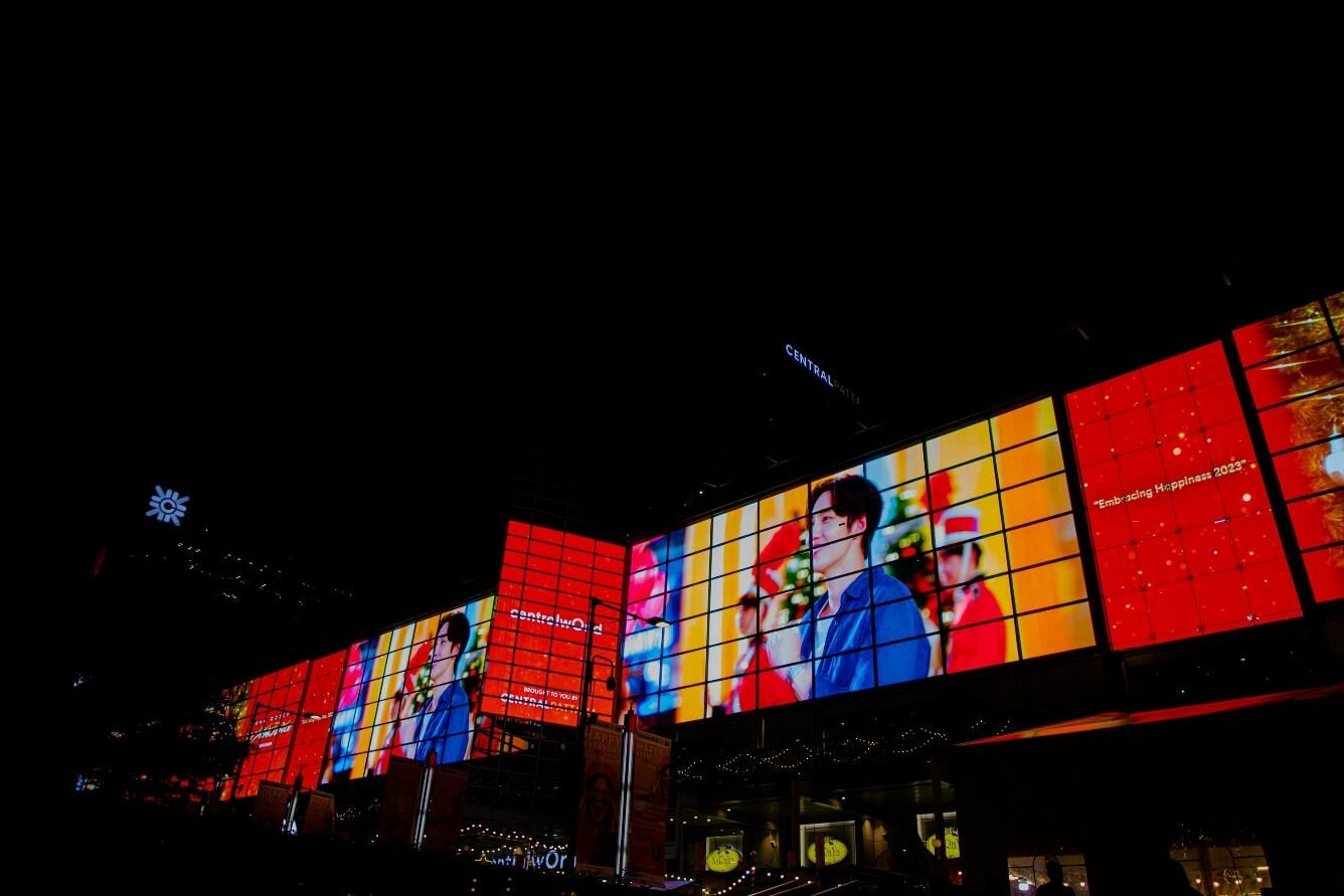 ตัวตึงไปกับความสุขมหึมาบนจอดิจิทัล อินเตอร์แอ็คทีฟ สุดยิ่งใหญ่ หน้า ...