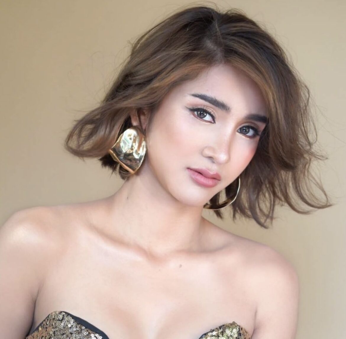 "อ๊อฟ ศุภณัฐ" บอกไม่ได้จีบ "มินดา" ตอบความสัมพันธ์หนังคนละม้วน