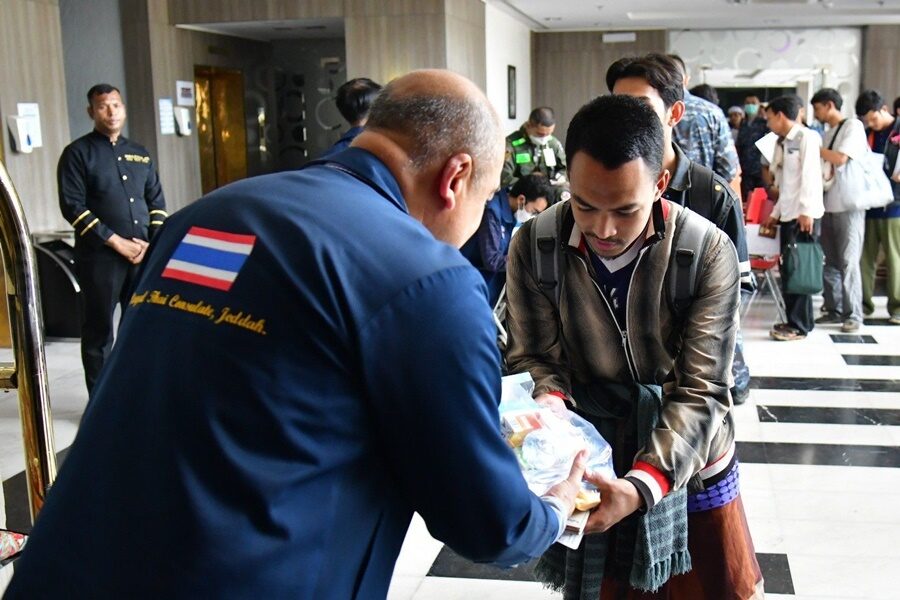 คนไทยในซูดาน 78 ชีวิต ถึงไทย 4 ทุ่ม คืนนี้ ผบ.ทอ.รอรับ เตรียมเครื่อง C-130 รับชุดที่ 2 - ข่าวสด