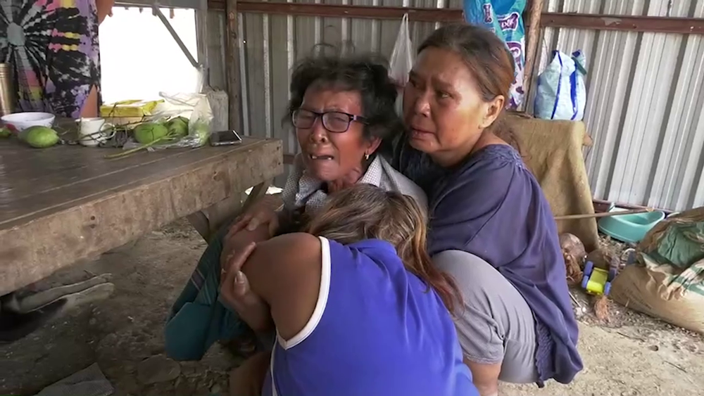 อากาศร้อนหนุ่มลงเล่นน้ำ จมหายโดดงมหา ร้องระงมไร้ชีพจร ช่วยกันยื้อ ก่อนห่ามส่งรพ. - ข่าวสด