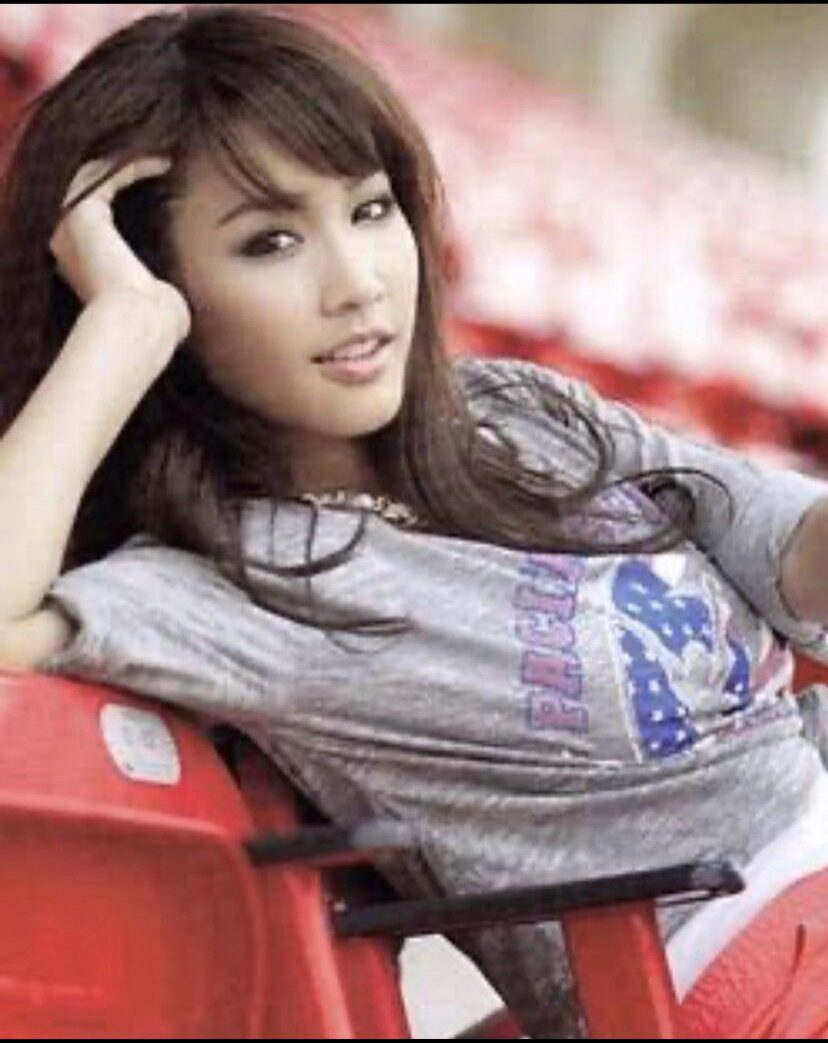 'อีกี้' สร้างเรื่อง รวมภาพศิลปิน-ดารา แห่ขุดภาพ Y2K ย้อนวันวานสมัย Hi5 เป๊ะเวอร์