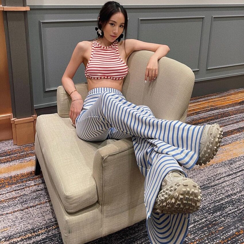 เปิดวาร์ป 'พลอยชา' แฟนใหม่ 'โอ๊ต ปราโมทย์' สวยมาก ! | Khaosod | LINE TODAY