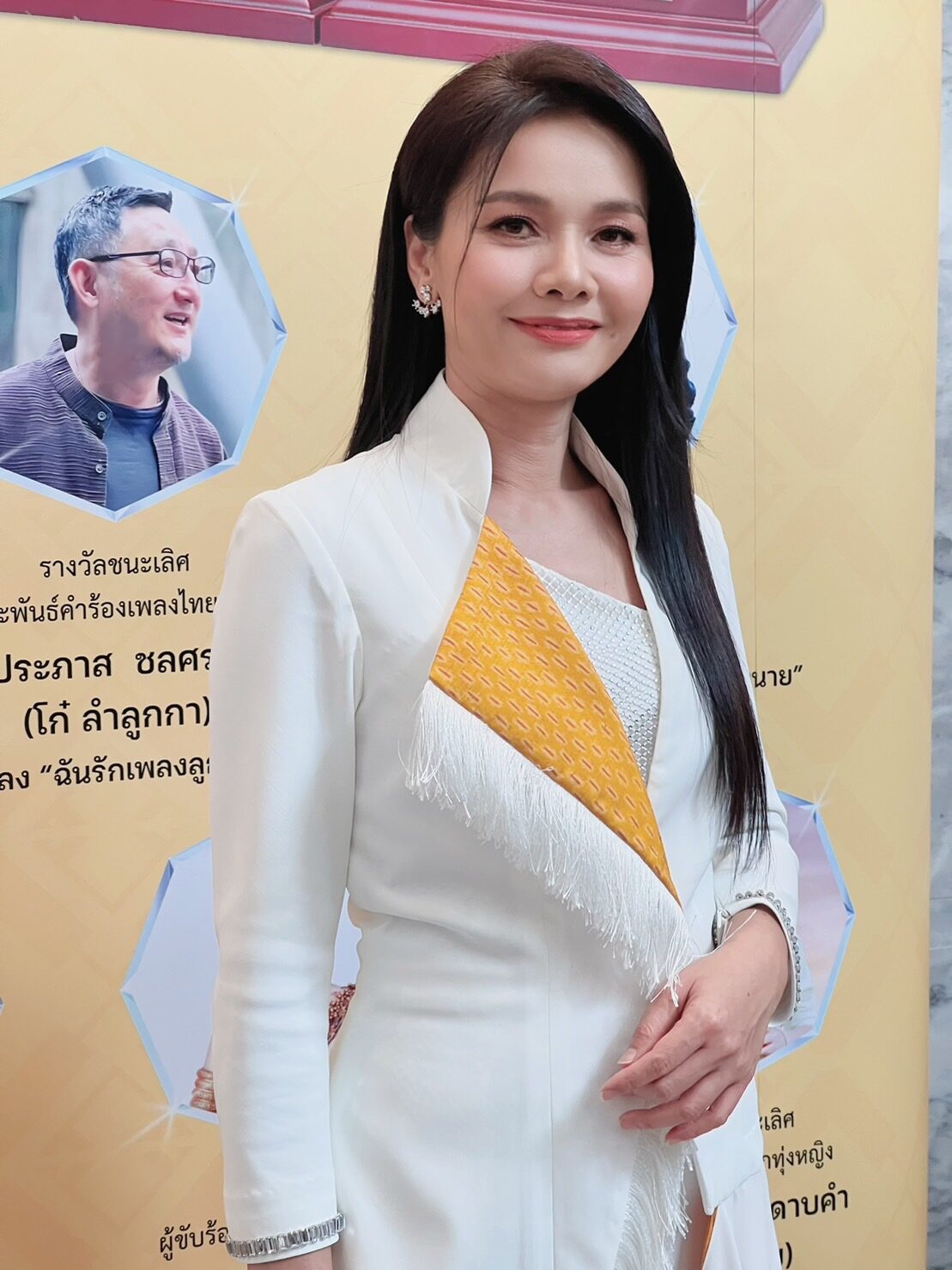 ต่าย อรทัย สุดเขิน หลังโชว์สเต็ปเอวพริ้วครั้งแรก สร้างเซอร์ไพรส์ฉีกแนว ...