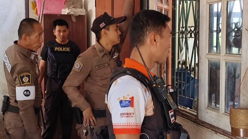 คลั่งยังไม่วางมีด! หนุ่มหลอนยาจับลูกสาว 5 ขวบ-เมียเป็นตัวประกัน - ข่าวสด