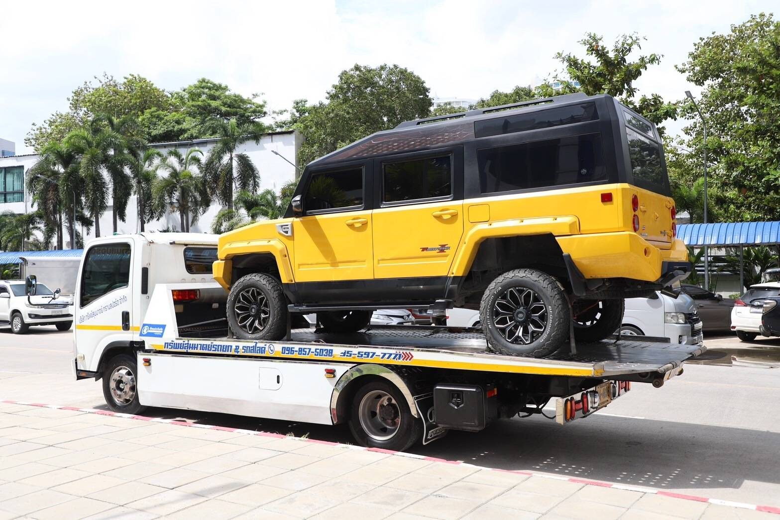 ลุยค้นบ้าน แม่ตั๊ก-ป๋าเบียร์ 99.99 % ยึดรถหรูเพียบ และ ทรัพย์สิน รวมกว่า 70 ล้าน